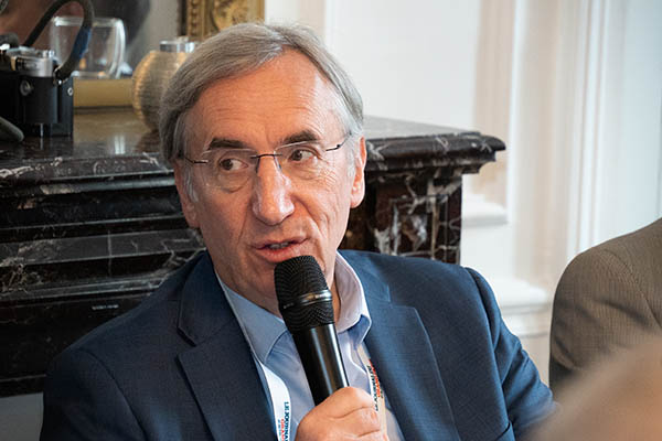 J-M. Genestier : « Il faut préserver le foncier pour l'activité ...